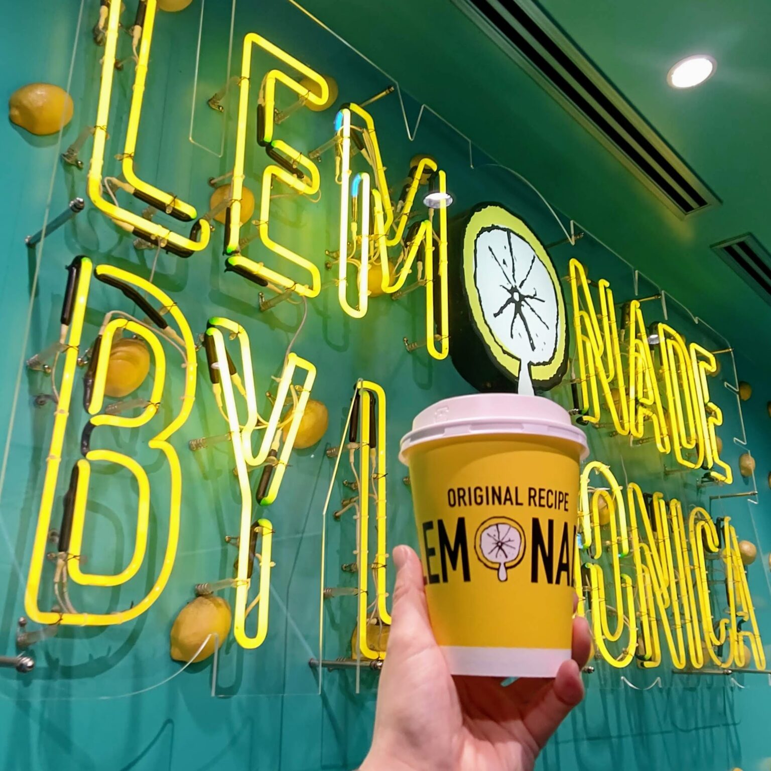 【東京都渋谷区】「LEMONADE by Lemonica(レモニカ) 渋谷ストリーム店」でレモネード！メニュー・カロリー・アプリ(1杯無料)